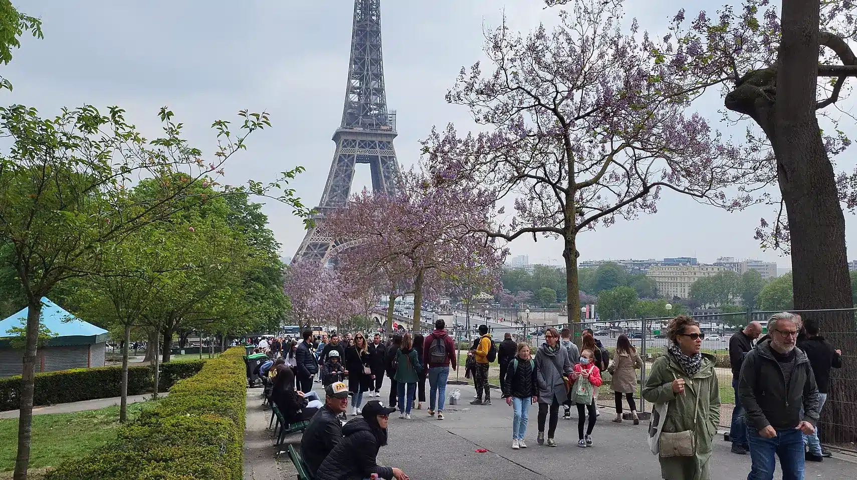 Paris Walking Tour: See the Top 5 Paris Highlights in a Day - The best ...